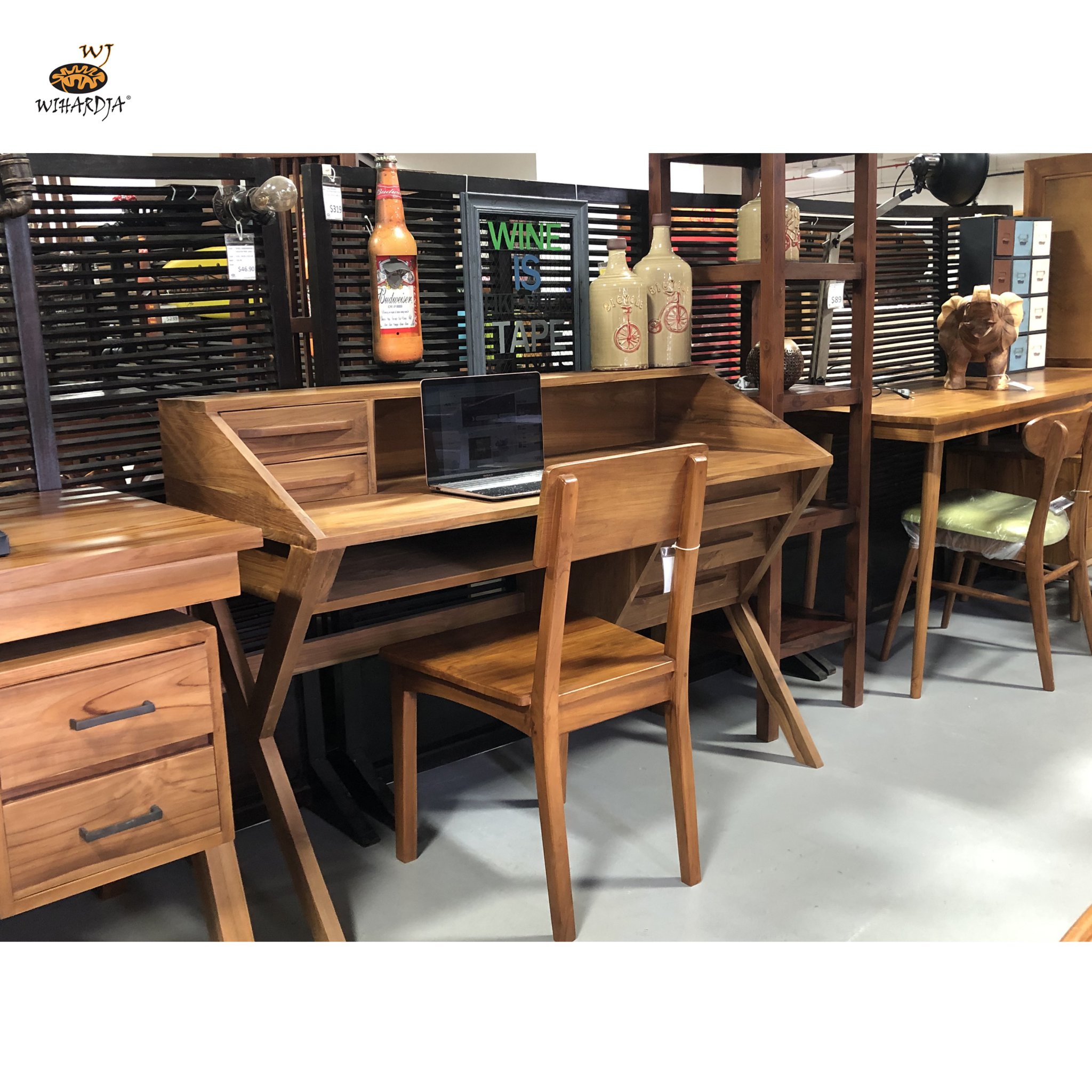 5 Stylish & Practical Teak Desk With Drawers For Clutter-free Study Room